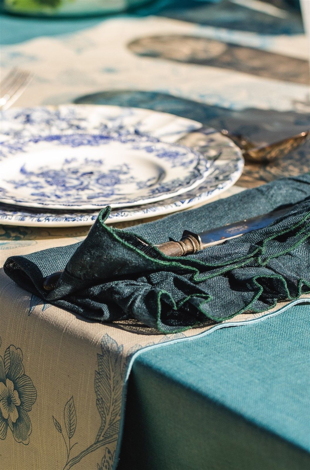 Serviette de table en lin gitane bleu intense - Canopea La Boutique